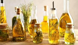 How to Make Infused Oil for Your Herbal Apothecary - The Lost Herbs