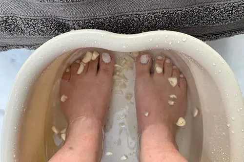 What Happens If You Soak Your Feet in Garlic Water? - The Lost Herbs